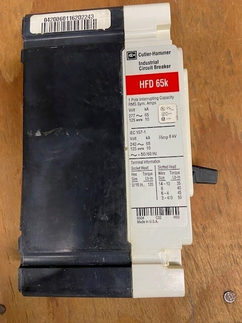 Eaton 1 Pole Industrial Circuit Breaker HFD 65k CAT HFD1020 20 Amps | eBay