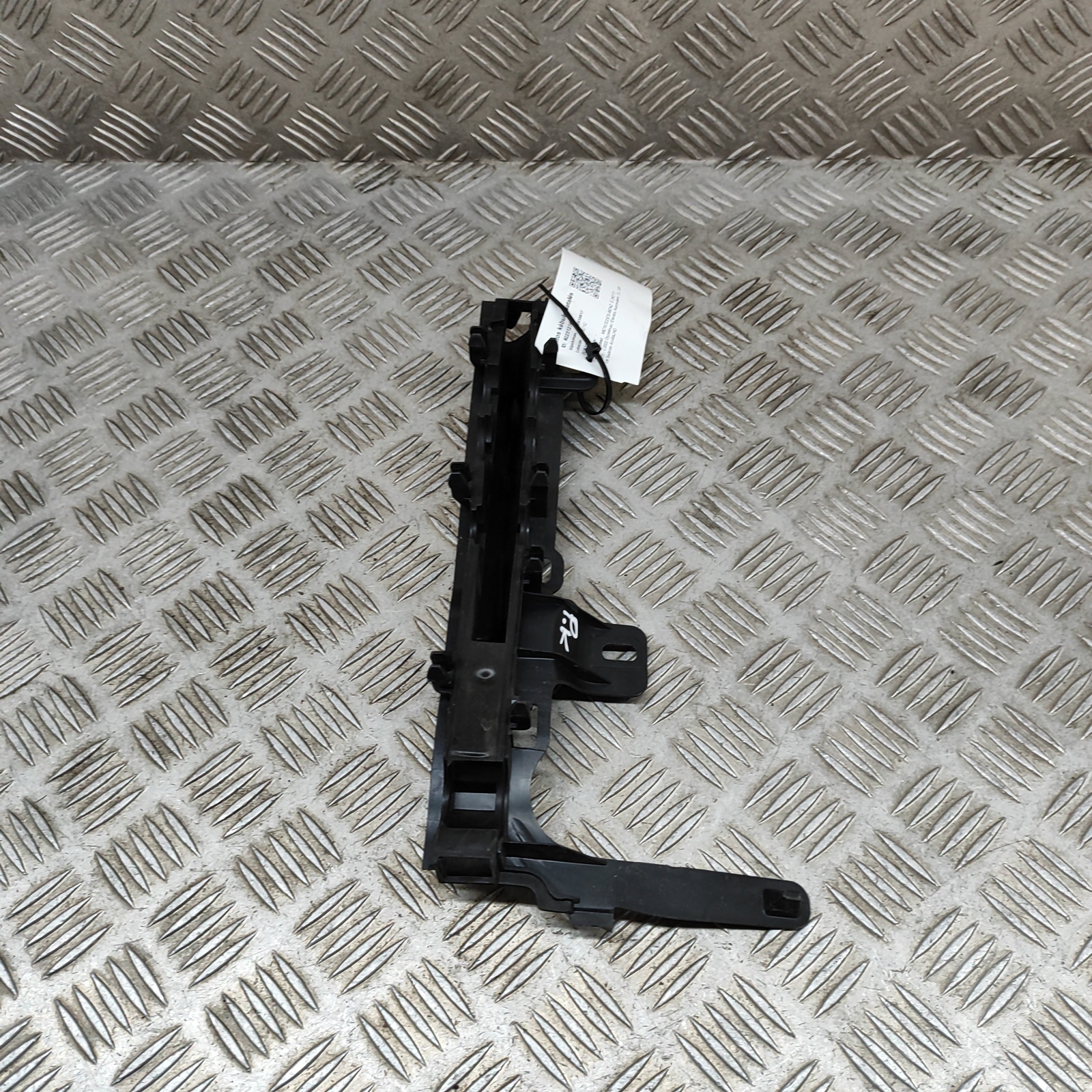 MERCEDES-BENZ E W213 Left Engine Compartment Rubber A2138310500 | eBay