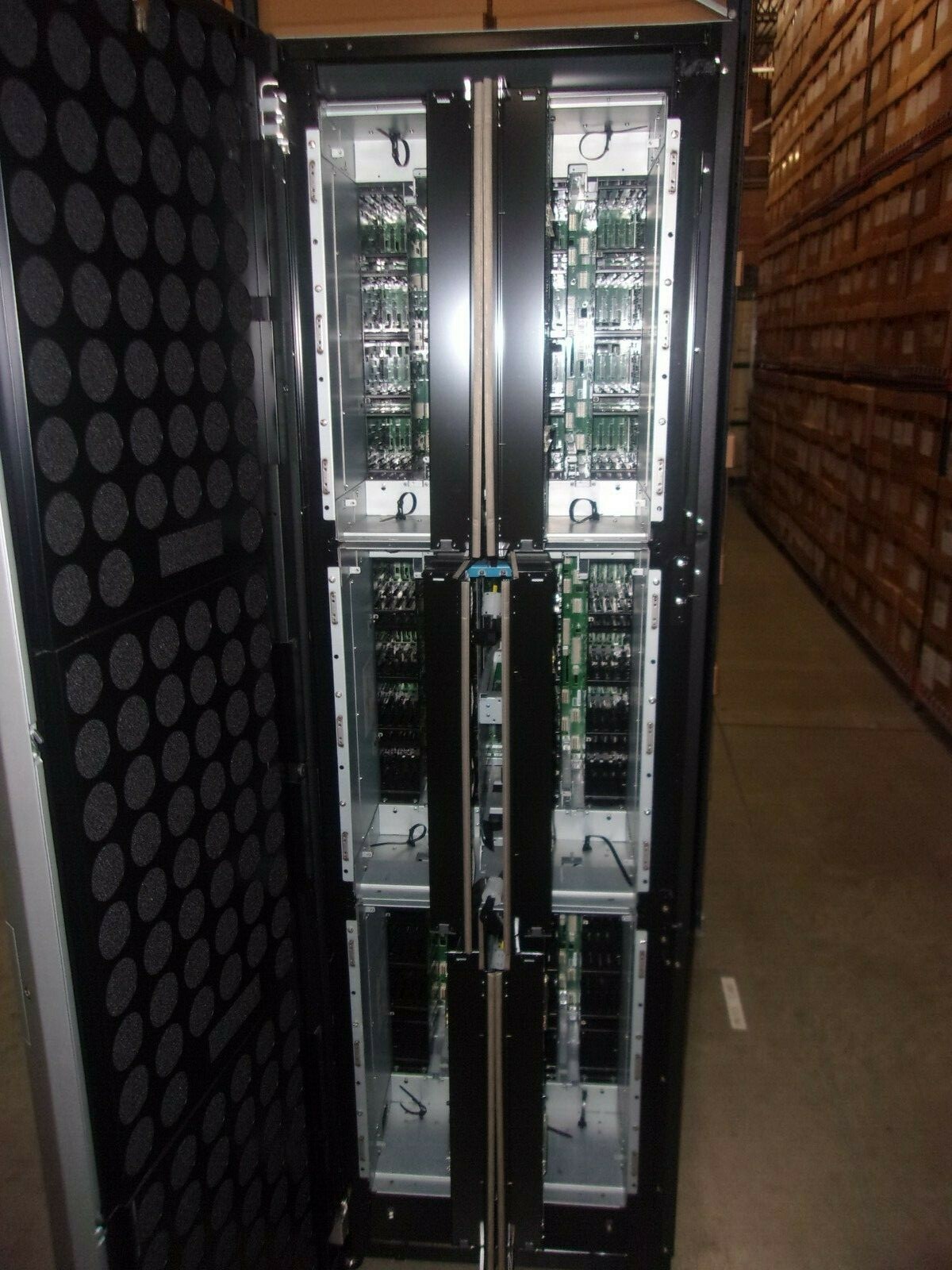 HP XP P9500 (eXtended Platform) STORAGE WORKS DATA STORAGE DISK ARRAY | eBay