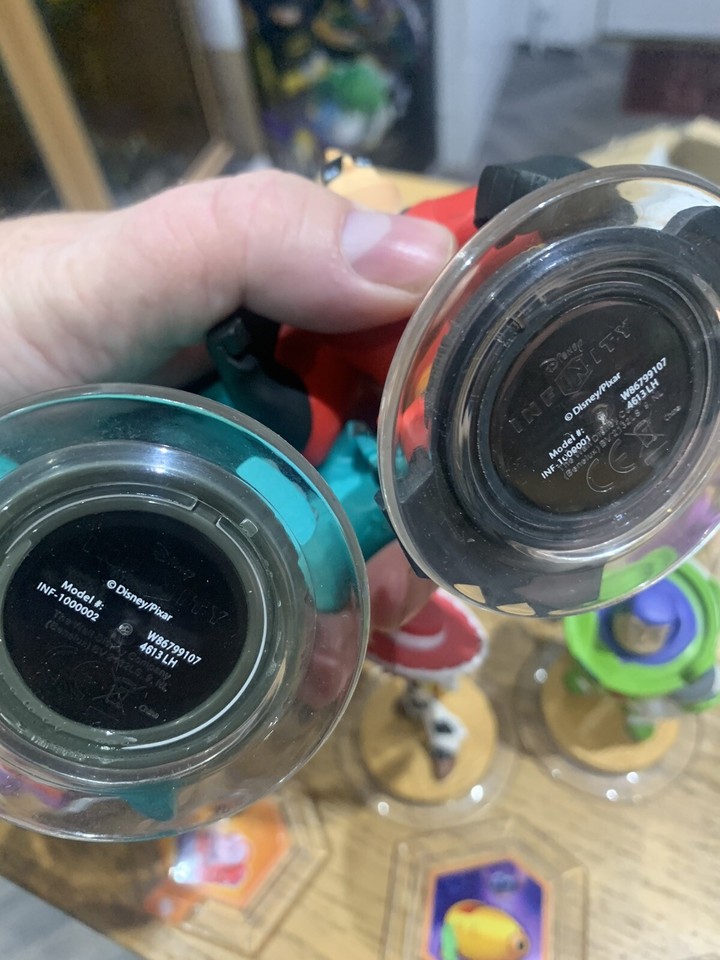 Disney Infinity Bundle Toy Story Incredibles Monsters Inc Aladdin ...