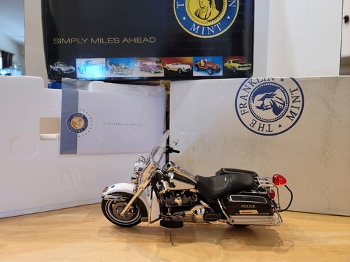 FRANKLIN MINT HARLEY DAVIDSON ROAD KING POLICE UNITY TOUR - INCLUDES ...