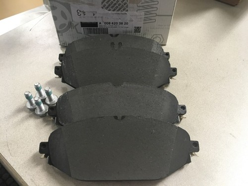 MERCEDES-BENZ C-CLASS W205 Front Brake Pad Set A0084203820 NEW GENUINE ...