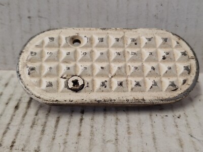 Cessna 172 Landing Gear Strut Step - P/N: 0541211-495 | eBay