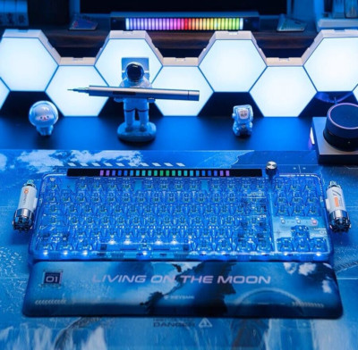 KEYSME LUNAR 01 WIRELESS GASKET MECHANICAL KEYBOARD Crystal Blue | eBay