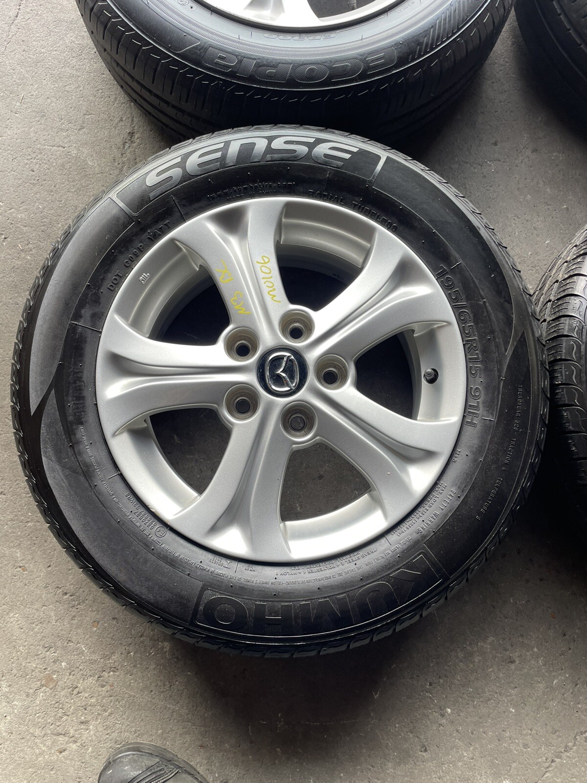 MAZDA 3 ALLOY MAG WHEELS / RIMS AND TYERS SET 15X6.0IN BL 06/09 06/14 ...