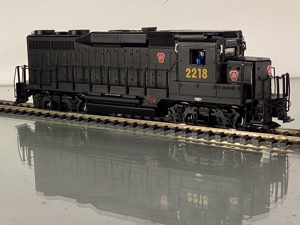 Bachmann HO GP-30 locomotive, Pennsylvania RR #2218, DC only, smooth ...