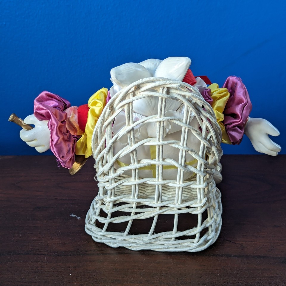 Fitz & Floyd Alice in Wonderland White Rabbit In Wicker Chair, Vintage ...