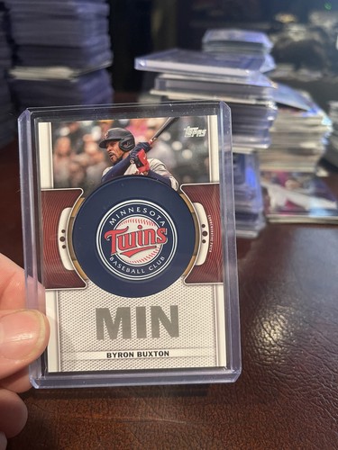 2023 Topps Team Logo Commemorative Patch #TLP-BBX Byron Buxton MANU | eBay