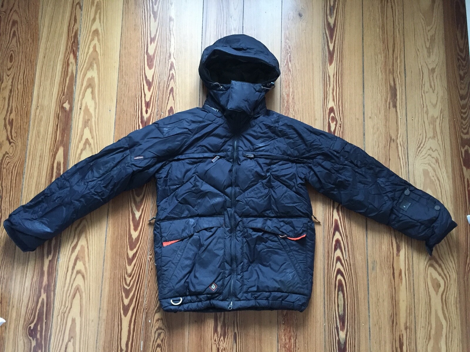 Vintage Volcom Hooded Down Snowboard Jacket Black late 1990s early ...