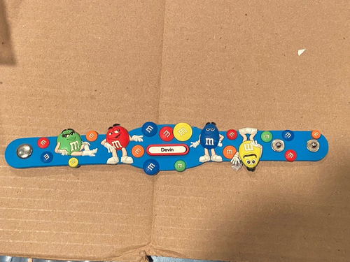 M&M DEVIN Plastic Snap Button Kids Bracelet *NEW* *Pre Owned/Nice ...