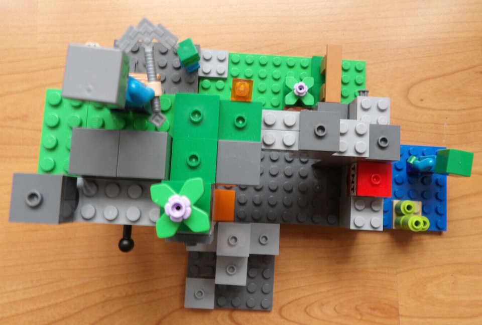 LEGO - 21141 - Minecraft - The Zombie Cave - mit BA und 100% komplett ...
