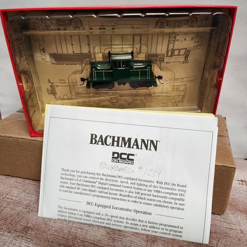 Bachmann Spectrum 85204 HO GE 45-Ton Diesel Switcher w side rods Green ...