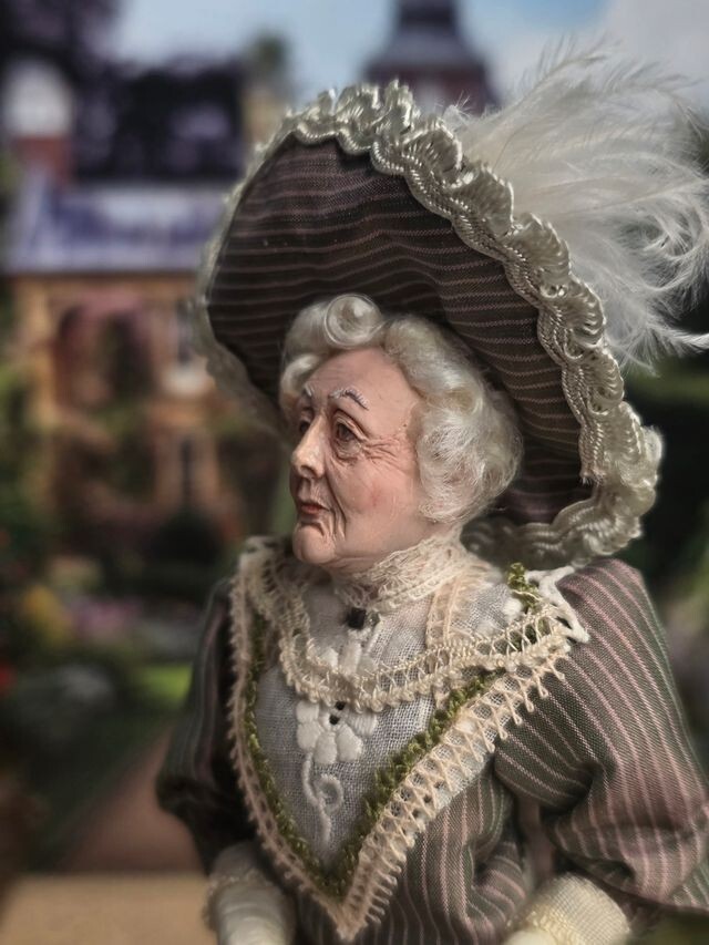 Miniature Dollhouse ORIGINAL Marcia Backstrom Older Lady 1993 Victorian ...