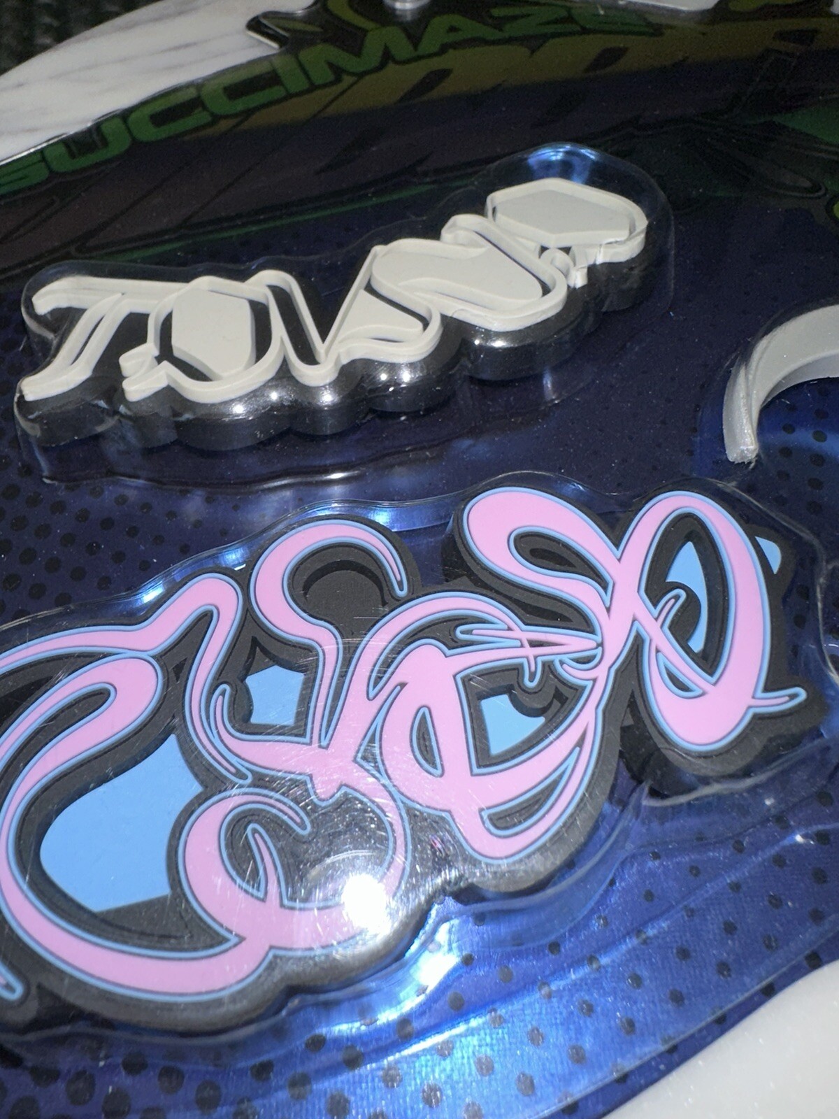 guccimaze x crocs authentic jibbitz • iconic graffiti 3-pack #2 • super ...