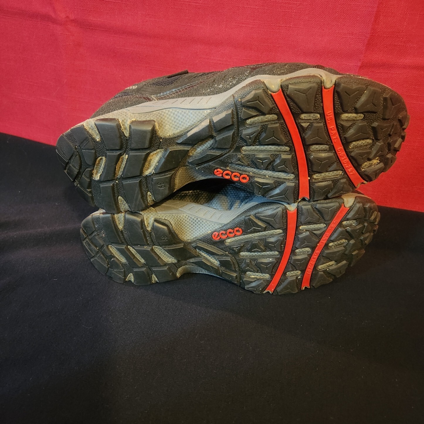 ECCO Black Receptor Technology Hiking Shoes Size 8-8.5 woman Waterproof ...