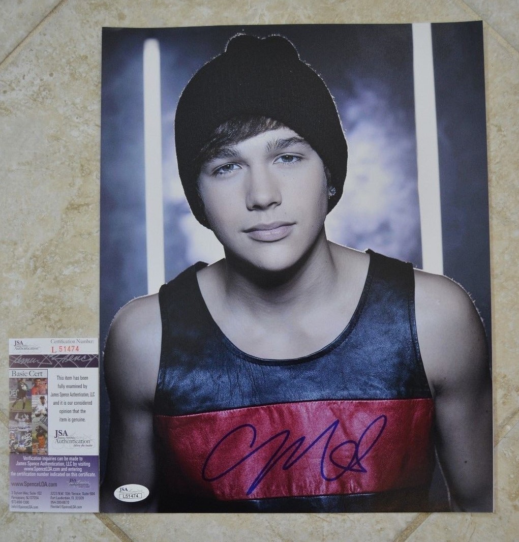 Austin Mahone Signature