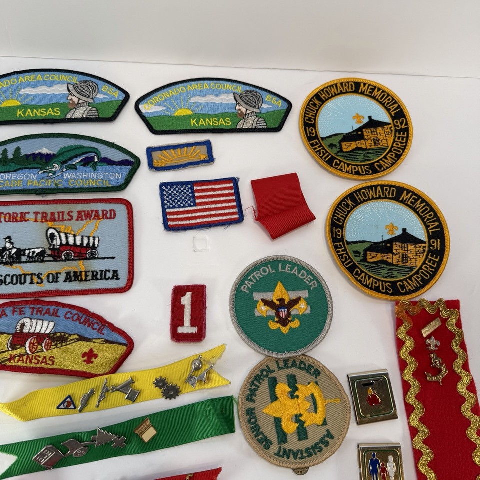Vintage Lot Of Assorted Boy Scout Cub Scouts Patches And Pins 80s & 90s ...