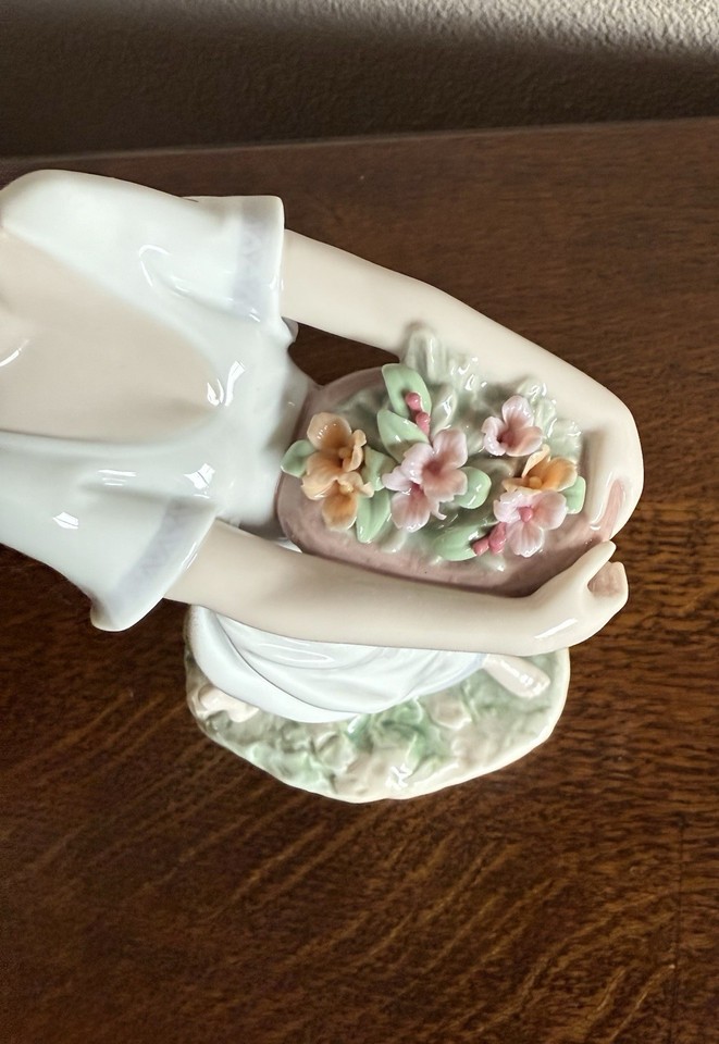 Lladro Privilege 7704 “ Garden Of Athens “ Lady Basket Porcelain | eBay