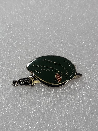 ARMY VIETNAM SF SPECIAL FORCES GREEN BERET LAPEL PIN DAGGER ENAMEL ...