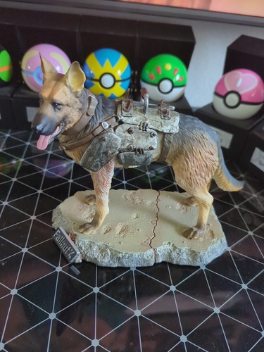 Fallout 4 Dogmeat Statue - Chronicle Collectibles Thinkgeek - FREE US ...