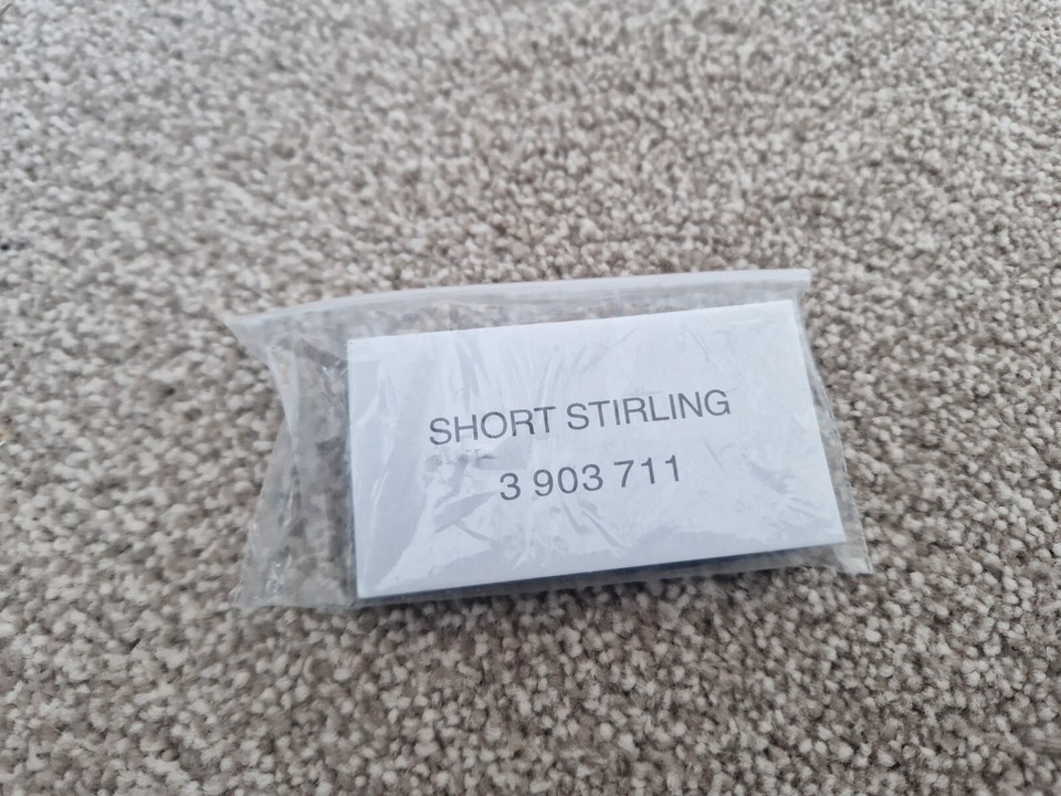 ATLAS EDITIONS SHORT STIRLING WW2 PLANE AIRCRAFT ENAMEL PIN BADGE | eBay