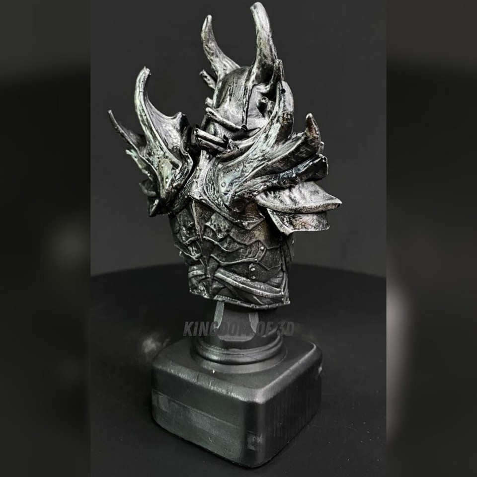 Skyrim Daedric Armor Bust, Elder Scrolls Skyrim Figurines, Resin Statue ...