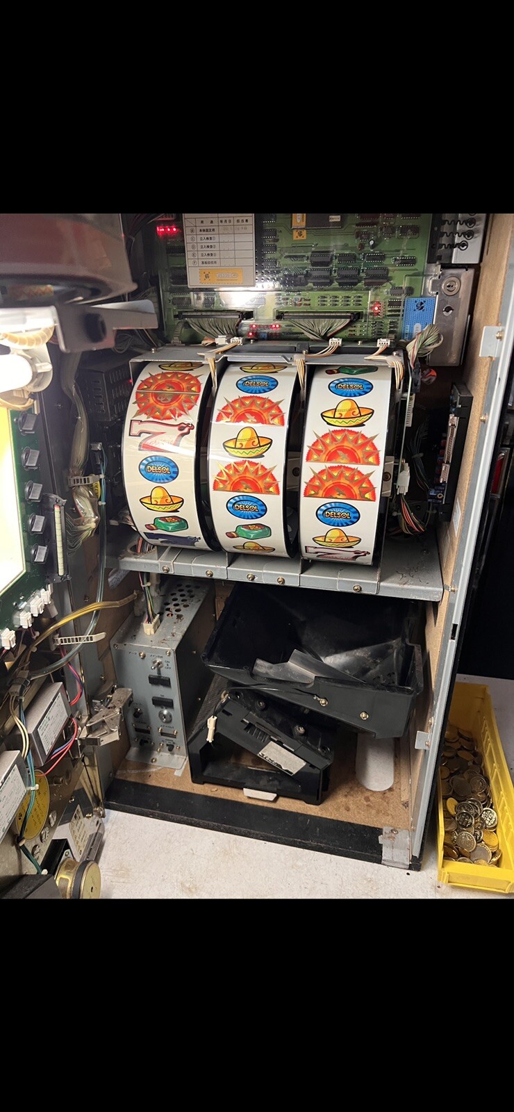 PACHISLO DELSOL ELECTO SLOT MACHINE / CLEAN SERVICED / FOUR SPINNING ...