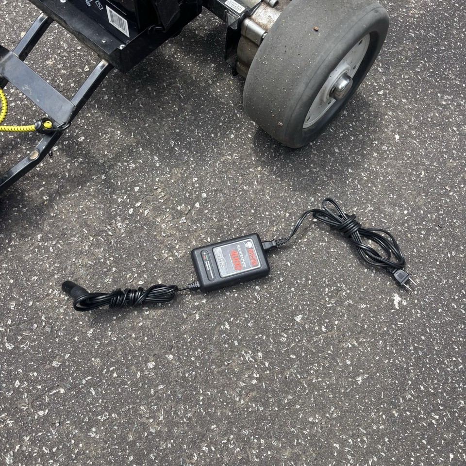 Cart Tek Electric Golf Cart Caddy GRX-1300R With Battery And Charger ...