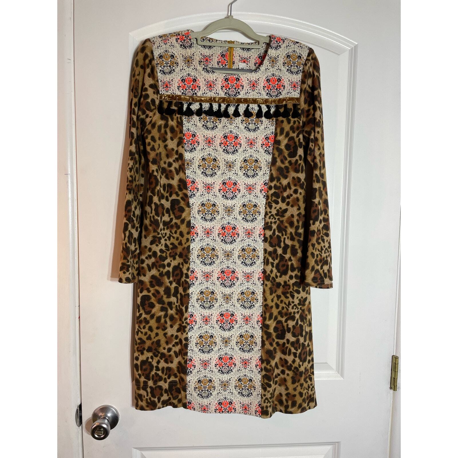 Uncle Frank Floral Animal Print Bell Sleeves Shift Dr… - Gem