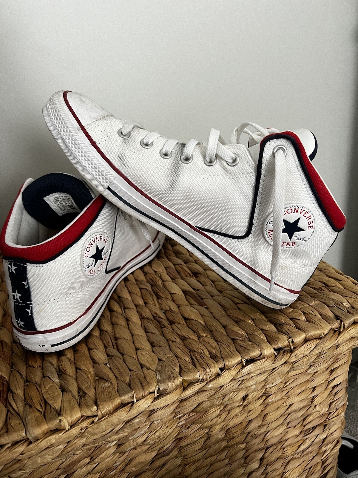 Rare Converse Chuck Taylor All Star Mid USA accents s… - Gem