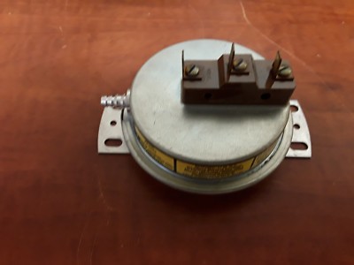 Liebert Filter Clog Switch Model FP4022 | eBay