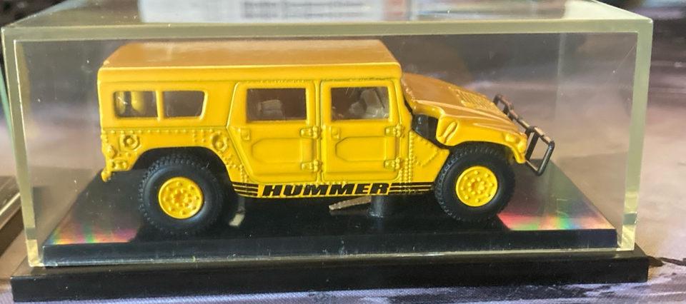 Hot Wheels 1:64 Hummer H1 and Toyota Baja Truck Tundra set of 2 #0313 ...