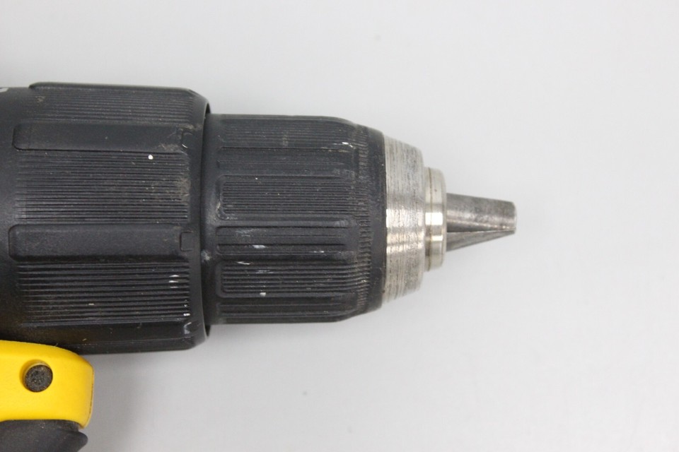 DEWALT DCD799 20V Atomic Brushless Compact 1/2" Cordless Hammer Drill ...