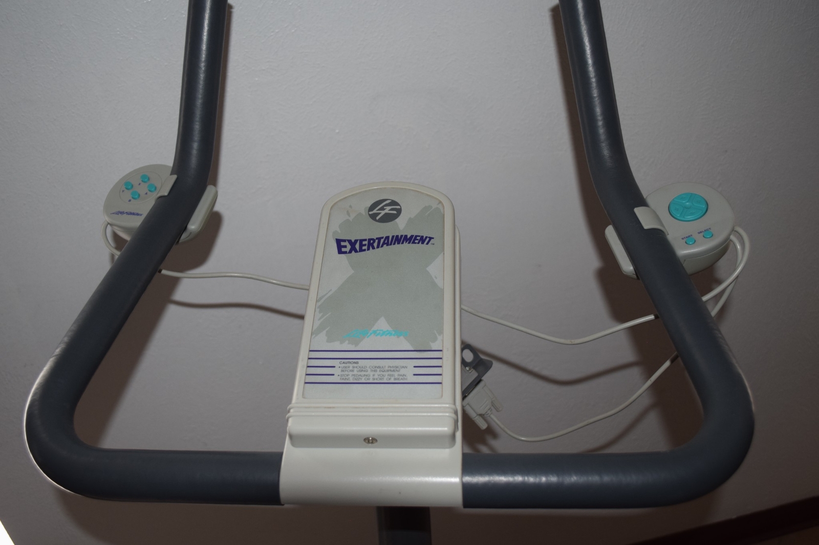 SNES LIFE FITNESS EXERTAINMENT SYSTEM- BIKE -CONTROLS- ALL ACCESSORIES ...