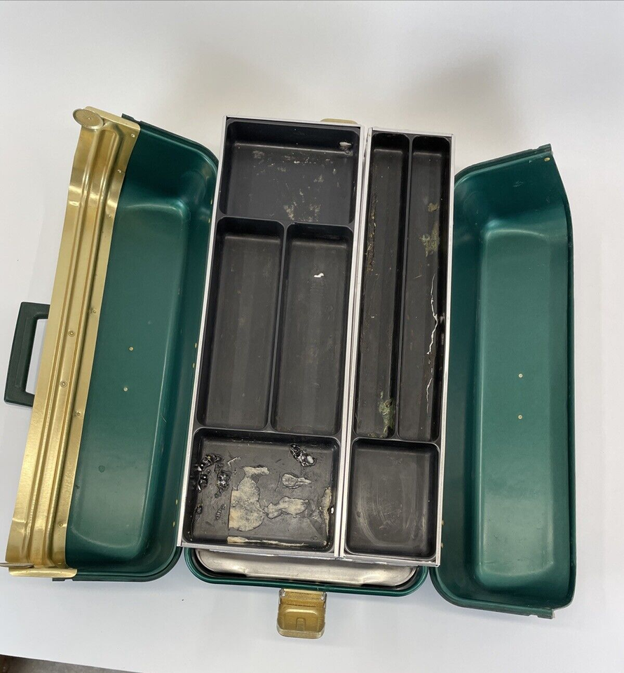 Vintage UMCO 1000 U Tackle Box Green | eBay