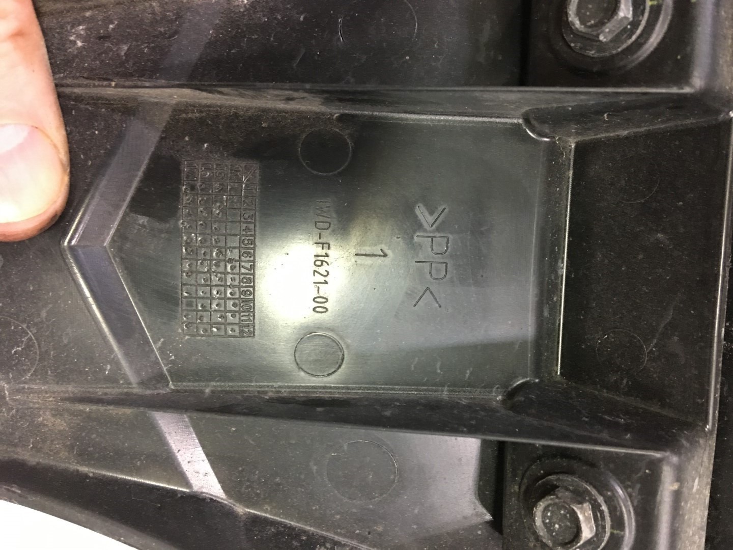 20 Yamaha MT-03 MT03 MT 03 rear back inner fender tray battery box | eBay