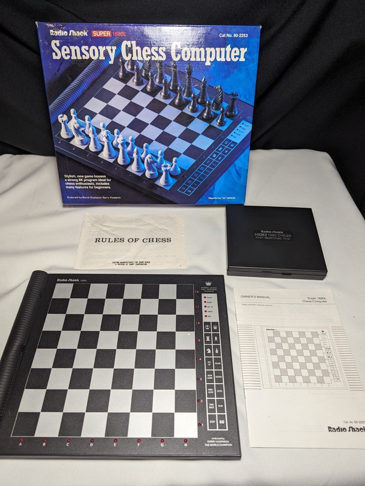 Vintage 1991 Radio Shack Super 1680L Sensory Chess Computer Model 60 ...