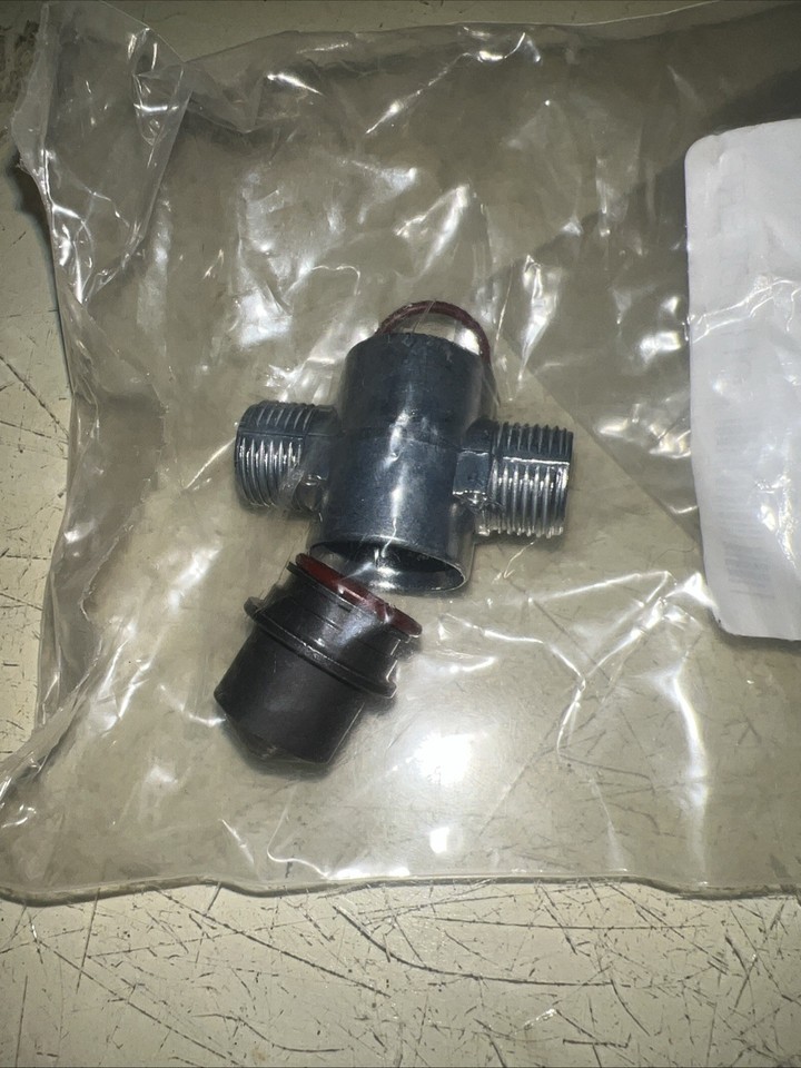 John Deere RE531438 Nozzle Kit | eBay