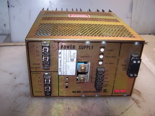 EMERSON 12 / 5 VDC OUTPUT DC POWER SUPPLY 115 VAC INPUT MODEL RT301-2 ...