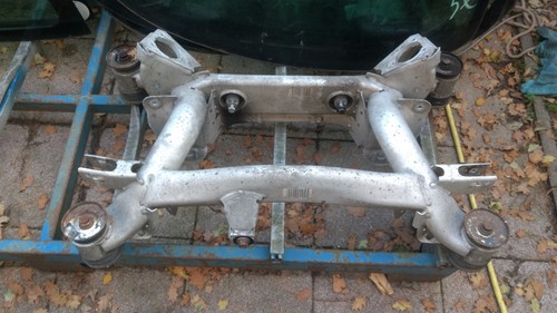 BMW e39 Touring Kombi Hinterachsträger Achse hinten rear axle ...