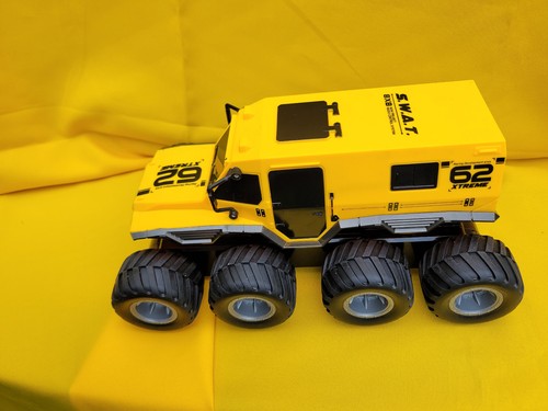 8-Wheel Drive & 8-Wheel Amphibious Armored RC Car Any Terrain Tested ...