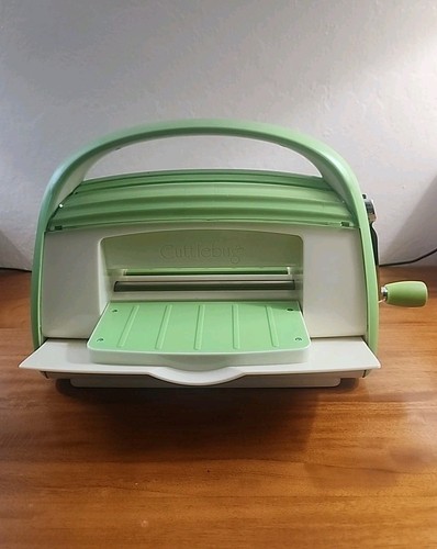Cricut Cuttlebug Green Die Cutting Embossing Machine Manual Crank ...