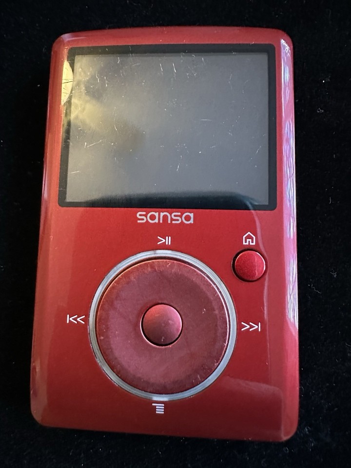 2 SanDisk Sansa Fuze (4 GB) Digital Media MP3 Player Red 2 Charging ...