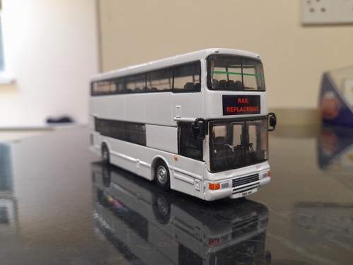 1.76 Diecast Bus/coach Corgi Code3 PALATINE 11 Dealer White | eBay