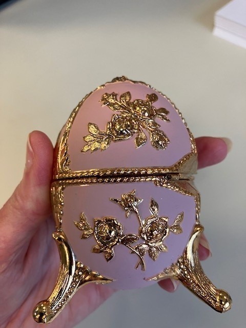 Vintage Sankyo Pink & Gold Jewelry Egg-shaped Cameo Music Trinket | eBay