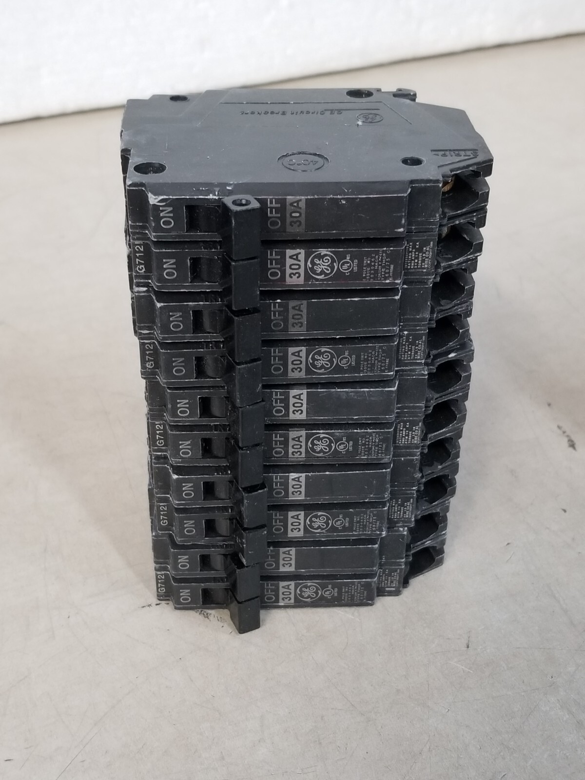 Lot of 5 - GE General Electric THQP230 30-Amp 2-Pole 120/240VAC Breaker ...