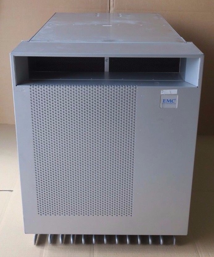 Brocade ED-DCX-B Connectrix Director Switch 100-652-512 FC8-48 FC8-32 ...