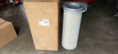 New FleetGuard Air Filter AF1969M | eBay