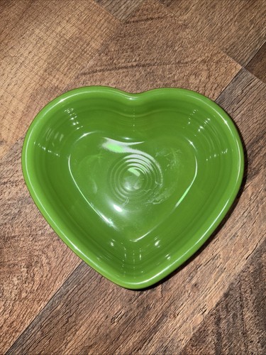 6" GREEN SMALL HEART BOWL Fiestaware HLC | eBay