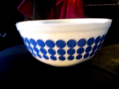 Vintage 1960s Blue Polka Dot Pyrex 2 1/2QT mixing bowl EXCELLENT | eBay